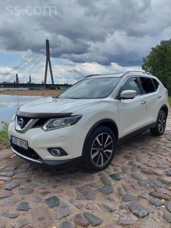 Balts Nissan X-Trail 2015 Rīga, ar dzinēja tilpumu 1.60 L un nobraukumu 203 tūkst. km par 7800 €, foto 1 vietnē AUTOMOTO.COM.LV