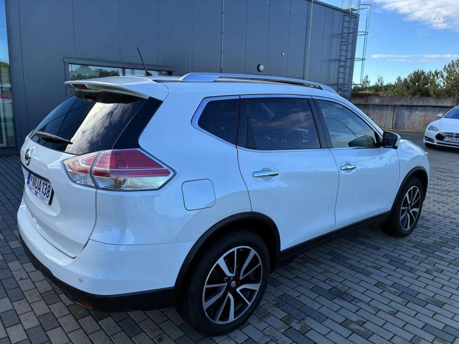 Balts Nissan X-Trail 2015 Šauļi, ar dzinēja tilpumu 1.60 L un nobraukumu 251 tūkst. km par 8500 €, foto 8 vietnē AUTOMOTO.COM.LV