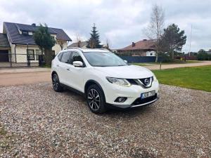 White Nissan X-Trail 2016 in Palanga, with an engine capacity of 1.60 L and mileage of 155 thousand km for 12900 €, photo  on AUTOMOTO.COM.LV
