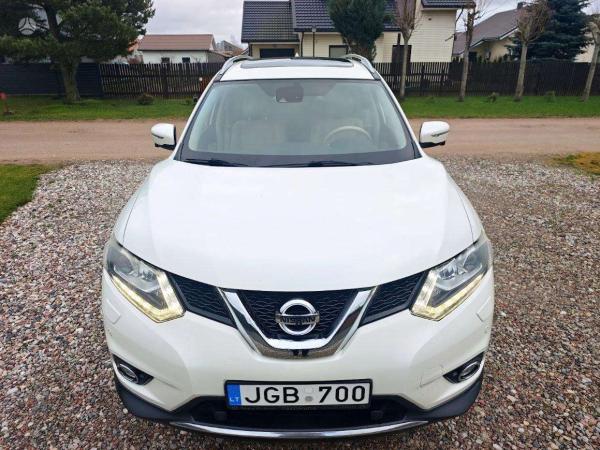 White Nissan X-Trail 2016 in Palanga, with an engine capacity of 1.60 L and mileage of 155 thousand km for 12900 €, photo 7 on AUTOMOTO.COM.LV