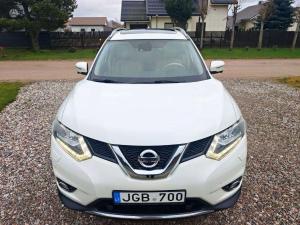 White Nissan X-Trail 2016 in Palanga, with an engine capacity of 1.60 L and mileage of 155 thousand km for 12900 €, photo 7 on AUTOMOTO.COM.LV