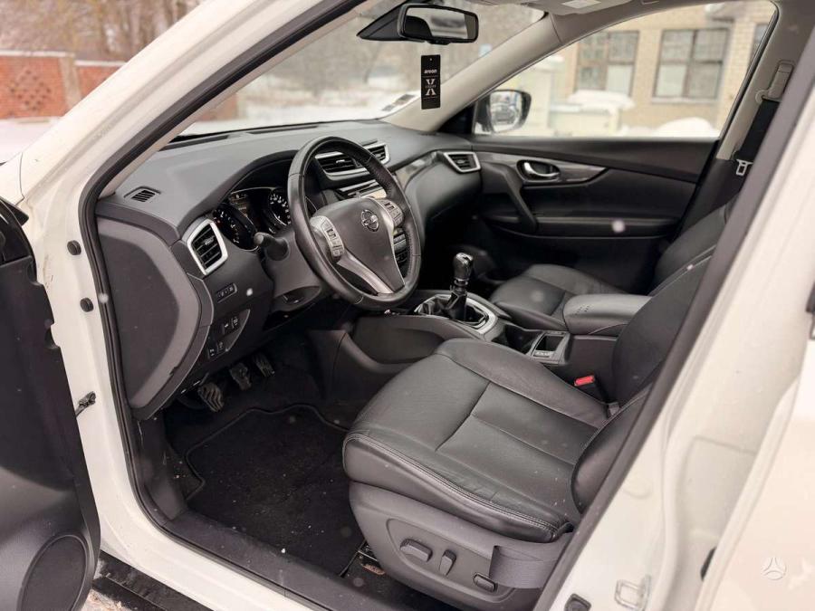 Balts Nissan X-Trail 2016 Tauragė, ar dzinēja tilpumu 1.60 L un nobraukumu 165 tūkst. km par 9400 €, foto 9 vietnē AUTOMOTO.COM.LV