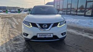 White Nissan X-Trail 2016 in Siauliai, with an engine capacity of 1.60 L and mileage of 230 thousand km for 9900 €, photo 3 on AUTOMOTO.COM.LV