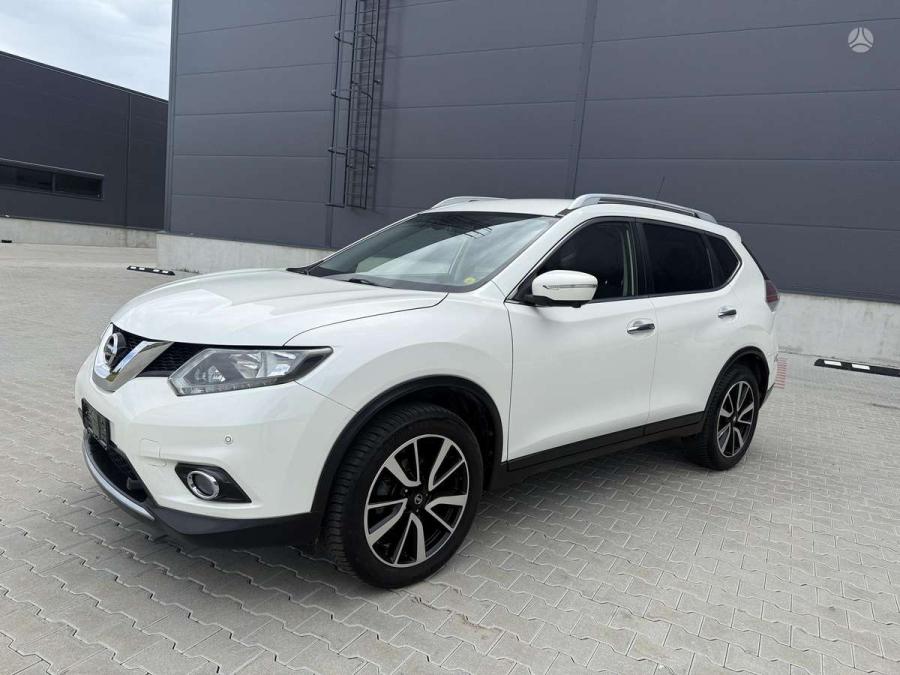 Balts Nissan X-Trail 2016 Šauļi, ar dzinēja tilpumu 1.60 L un nobraukumu 135 tūkst. km par 8900 €, foto 1 vietnē AUTOMOTO.COM.LV