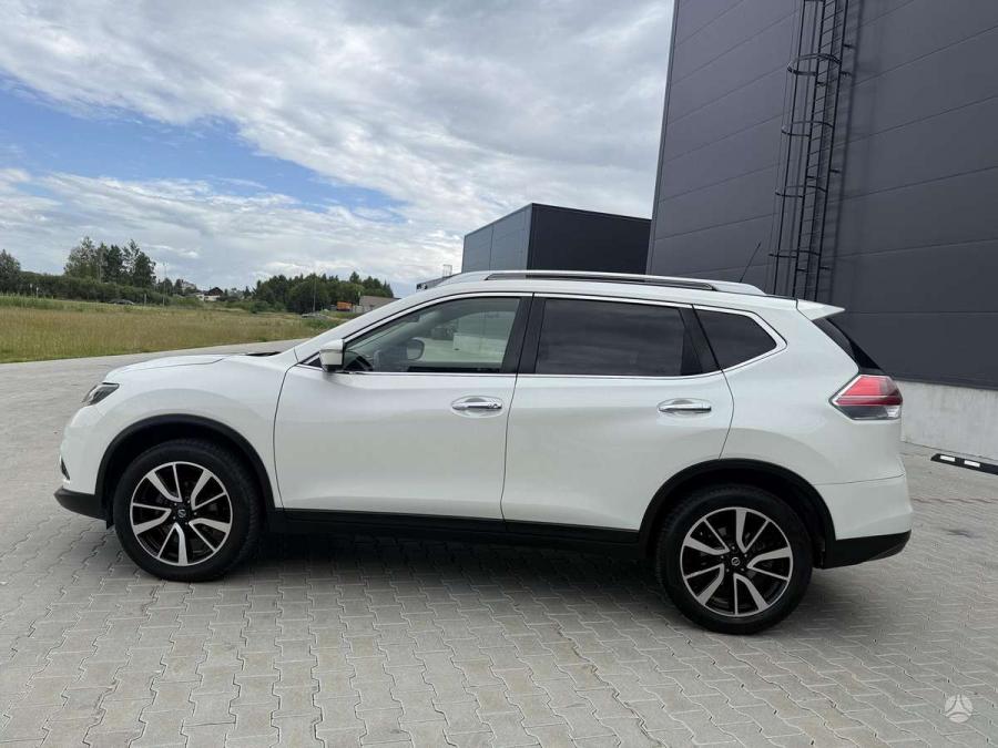 Balts Nissan X-Trail 2016 Šauļi, ar dzinēja tilpumu 1.60 L un nobraukumu 135 tūkst. km par 8900 €, foto 9 vietnē AUTOMOTO.COM.LV