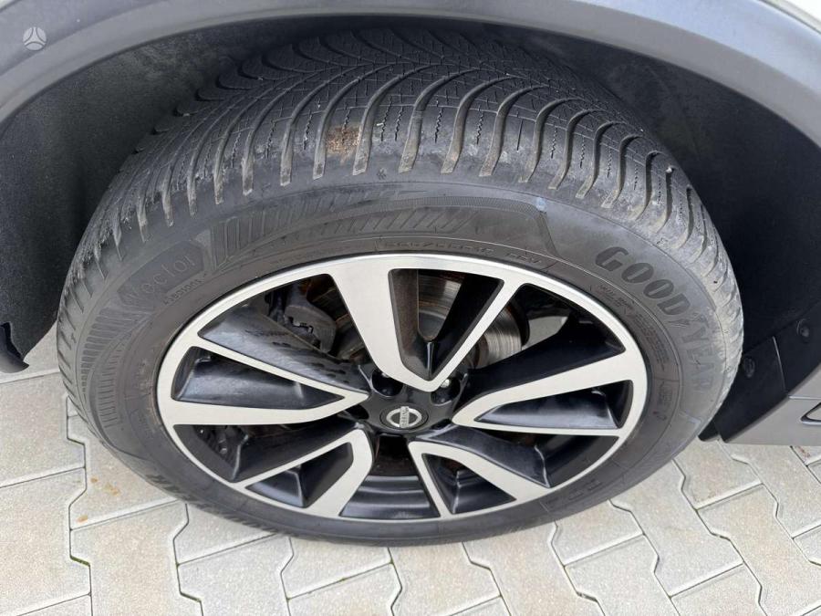 Balts Nissan X-Trail 2016 Šauļi, ar dzinēja tilpumu 1.60 L un nobraukumu 135 tūkst. km par 8900 €, foto 25 vietnē AUTOMOTO.COM.LV
