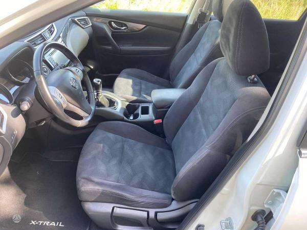 White Nissan X-Trail 2016 in Taurage, with an engine capacity of 1.60 L and mileage of 196 thousand km for 8800 €, photo 8 on AUTOMOTO.COM.LV