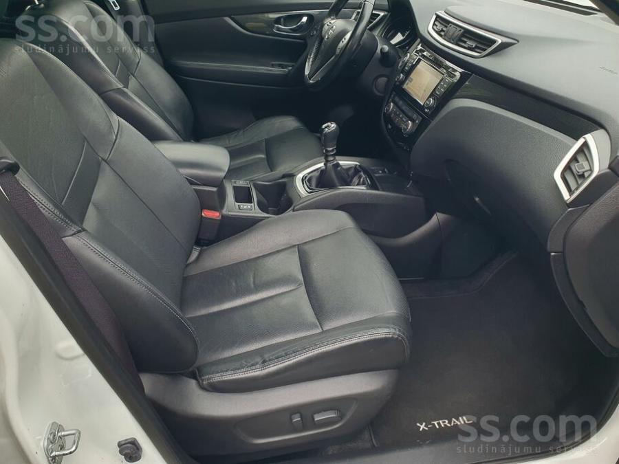 White Nissan X-Trail 2016 in Riga, with an engine capacity of 1.60 L and mileage of 224 thousand km for 9150 €, photo 14 on AUTOMOTO.COM.LV