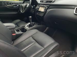 White Nissan X-Trail 2016 in Riga, with an engine capacity of 1.60 L and mileage of 224 thousand km for 9150 €, photo 15 on AUTOMOTO.COM.LV
