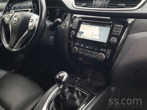 White Nissan X-Trail 2016 in Riga, with an engine capacity of 1.60 L and mileage of 224 thousand km for 9150 €, photo 17 on AUTOMOTO.COM.LV