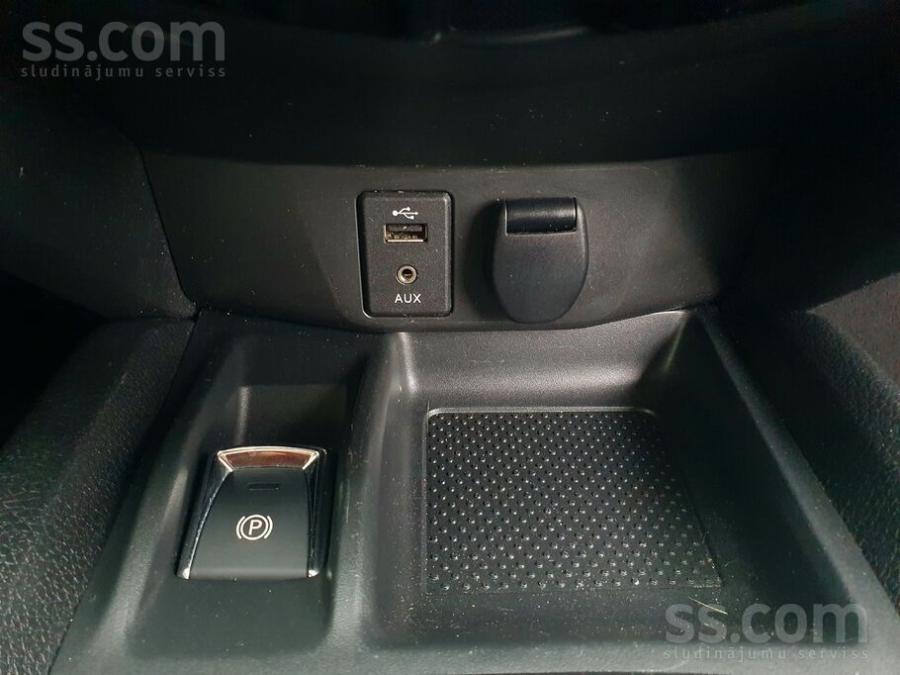 White Nissan X-Trail 2016 in Riga, with an engine capacity of 1.60 L and mileage of 224 thousand km for 9150 €, photo 18 on AUTOMOTO.COM.LV