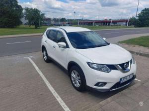 White Nissan X-Trail 2016 in Vilnius, with an engine capacity of 1.60 L and mileage of 168 thousand km for 10300 €, photo 12 on AUTOMOTO.COM.LV