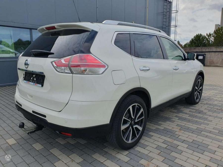 Balts Nissan X-Trail 2016 Šauļi, ar dzinēja tilpumu 1.60 L un nobraukumu 235 tūkst. km par 9599 €, foto 5 vietnē AUTOMOTO.COM.LV