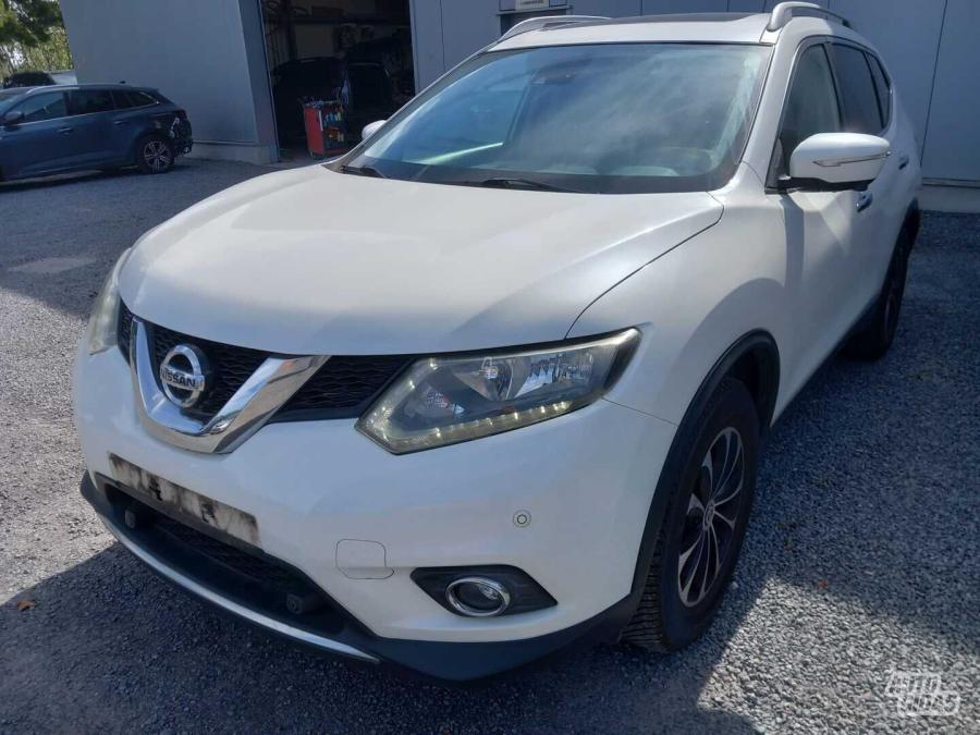 Balts Nissan X-Trail 2016 Šauļi, ar dzinēja tilpumu 1.60 L un nobraukumu 209 tūkst. km par 9650 €, foto 3 vietnē AUTOMOTO.COM.LV