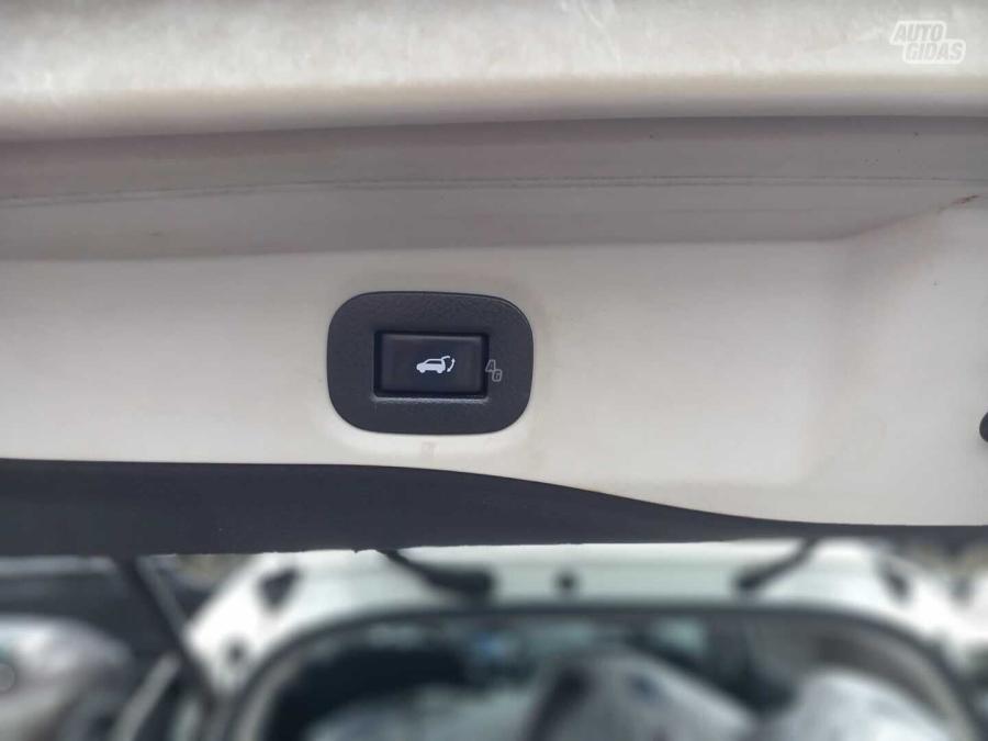 Balts Nissan X-Trail 2016 Šauļi, ar dzinēja tilpumu 1.60 L un nobraukumu 209 tūkst. km par 9650 €, foto 13 vietnē AUTOMOTO.COM.LV