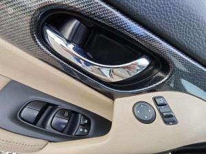 White Nissan X-Trail 2016 in Palanga, with an engine capacity of 1.60 L and mileage of 178 thousand km for 11300 €, photo 10 on AUTOMOTO.COM.LV