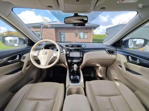 White Nissan X-Trail 2016 in Palanga, with an engine capacity of 1.60 L and mileage of 178 thousand km for 11300 €, photo 17 on AUTOMOTO.COM.LV