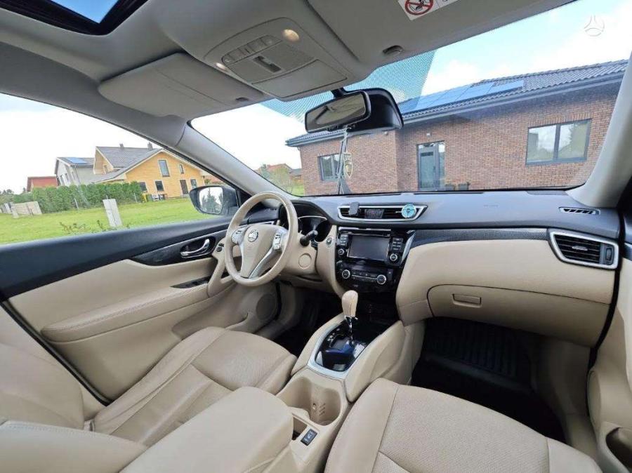 White Nissan X-Trail 2016 in Palanga, with an engine capacity of 1.60 L and mileage of 178 thousand km for 11300 €, photo 18 on AUTOMOTO.COM.LV
