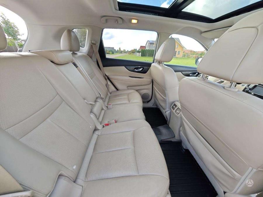 White Nissan X-Trail 2016 in Palanga, with an engine capacity of 1.60 L and mileage of 178 thousand km for 11300 €, photo 21 on AUTOMOTO.COM.LV