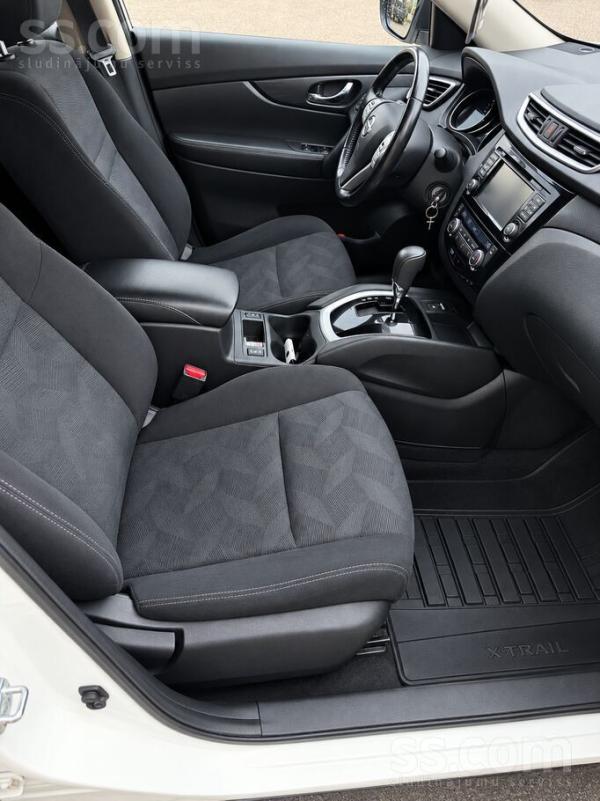 Nissan X-Trail 2016 in Riga on AUTOMOTO.COM.LV White Nissan X-Trail 2016 in Riga, with an engine capacity of 1.60 L and mileage of 221 thousand km for 8200 ā¬, photo 10 on AUTOMOTO.COM.LV