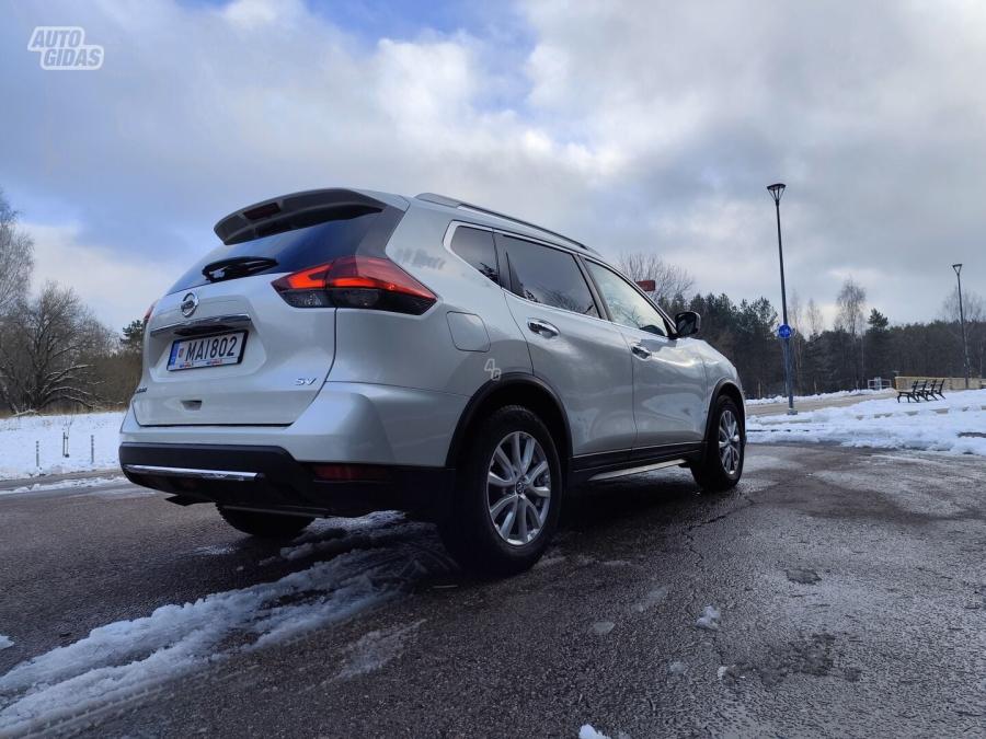 White Nissan X-Trail 2017 in Vilnius, with an engine capacity of 2.50 L and mileage of 119 thousand km for 8700 €, photo 8 on AUTOMOTO.COM.LV