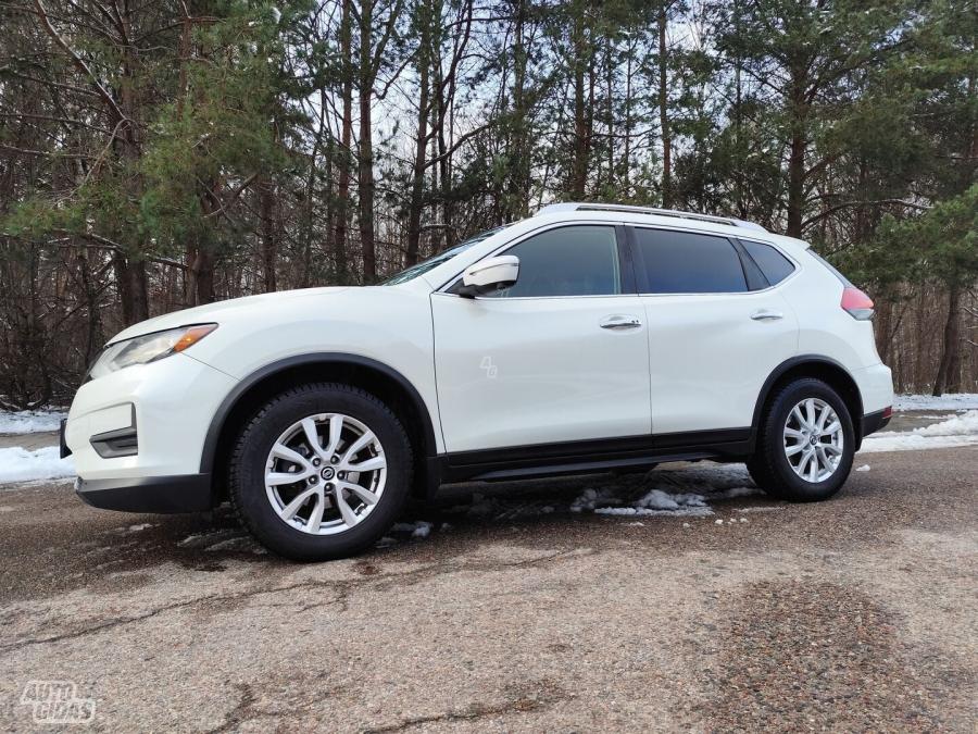 White Nissan X-Trail 2017 in Vilnius, with an engine capacity of 2.50 L and mileage of 119 thousand km for 8700 €, photo 13 on AUTOMOTO.COM.LV