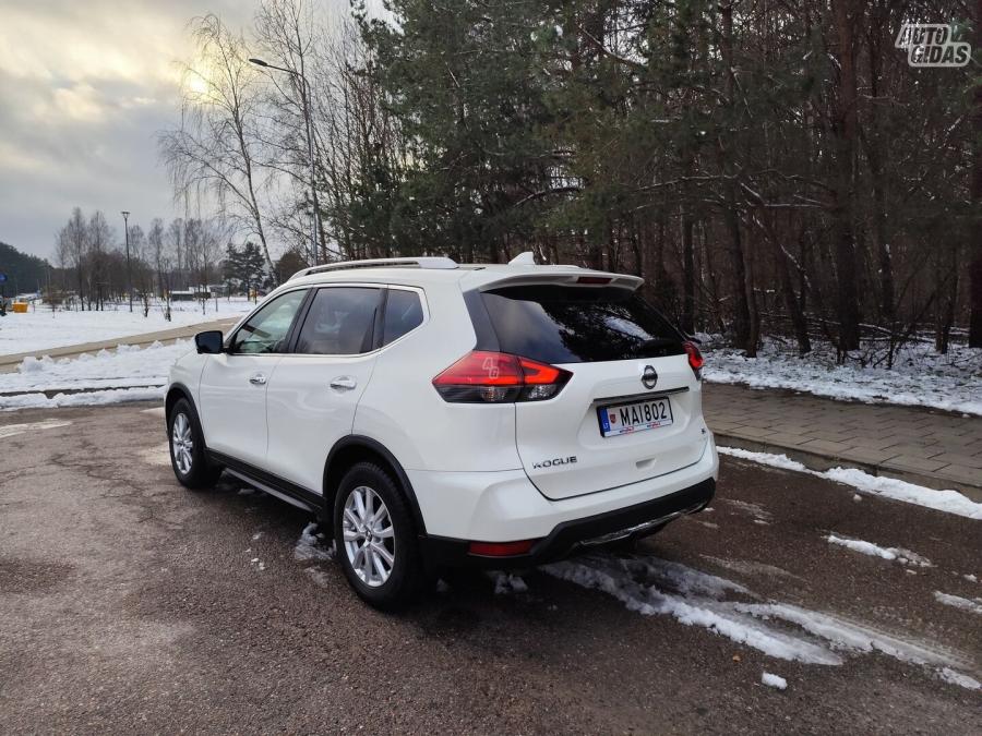 White Nissan X-Trail 2017 in Vilnius, with an engine capacity of 2.50 L and mileage of 119 thousand km for 8700 €, photo 14 on AUTOMOTO.COM.LV