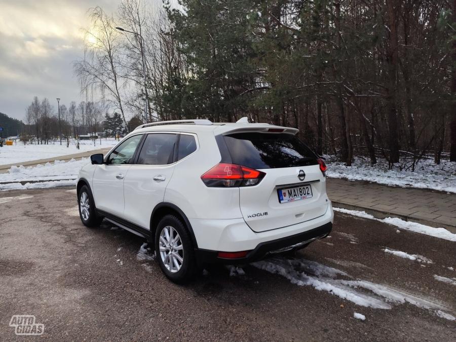 White Nissan X-Trail 2017 in Vilnius, with an engine capacity of 2.50 L and mileage of 119 thousand km for 8400 €, photo 14 on AUTOMOTO.COM.LV