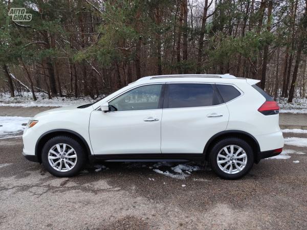 White Nissan X-Trail 2017 in Vilnius, with an engine capacity of 2.50 L and mileage of 119 thousand km for 8300 €, photo 3 on AUTOMOTO.COM.LV