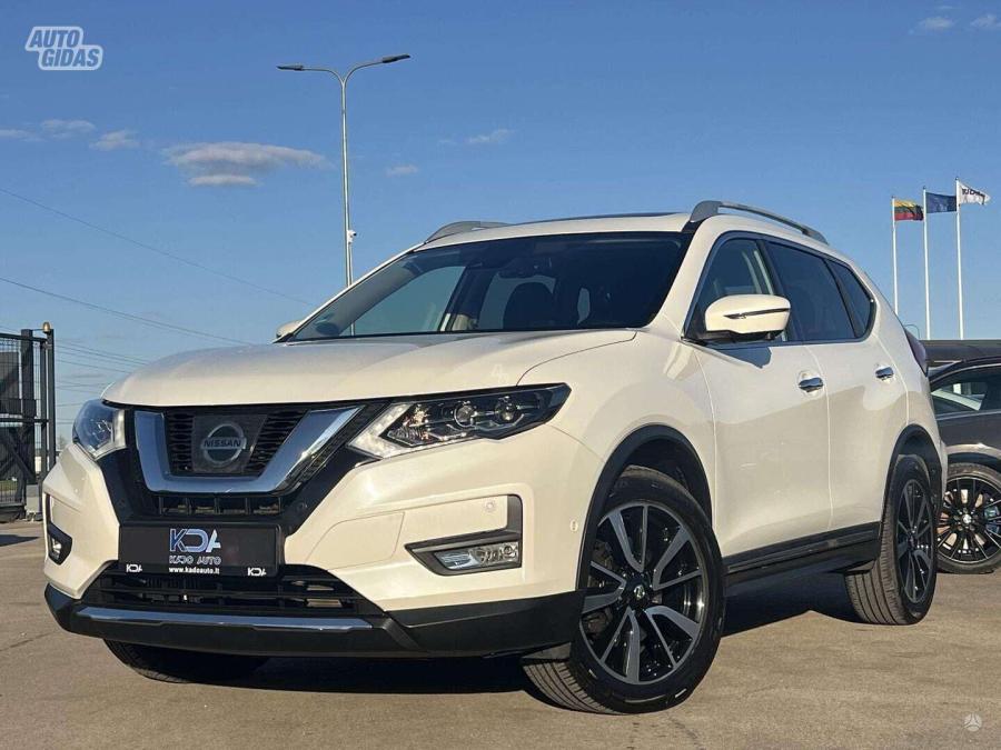 White Nissan X-Trail 2017 in Marijampole, with an engine capacity of 2.00 L and mileage of 107 thousand km for 15750 €, photo 5 on AUTOMOTO.COM.LV