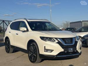 White Nissan X-Trail 2017 in Marijampole, with an engine capacity of 2.00 L and mileage of 107 thousand km for 15750 €, photo 6 on AUTOMOTO.COM.LV