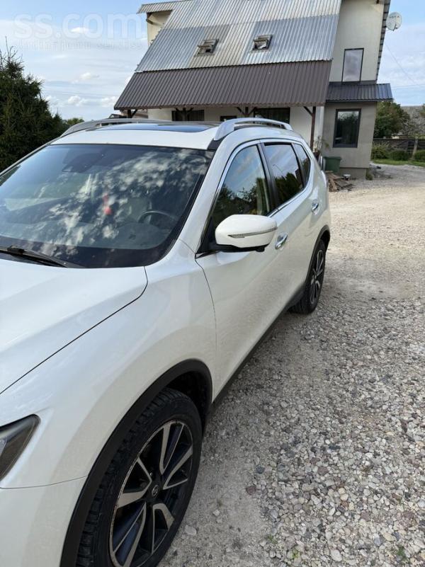Balts Nissan X-Trail 2017 Tukums, ar dzinēja tilpumu 1.60 L un nobraukumu 257 tūkst. km par 8100 €, foto 2 vietnē AUTOMOTO.COM.LV