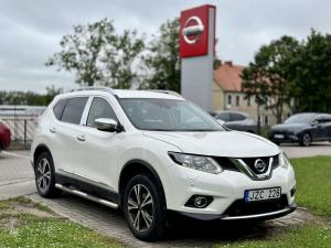 White Nissan X-Trail 2017 in Klaipeda, with an engine capacity of 1.60 L and mileage of 159 thousand km for 13800 €, photo 8 on AUTOMOTO.COM.LV