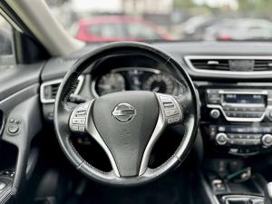 White Nissan X-Trail 2017 in Klaipeda, with an engine capacity of 1.60 L and mileage of 159 thousand km for 13800 €, photo 16 on AUTOMOTO.COM.LV