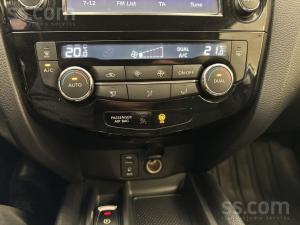 Белый Ниссан ИксТрейл 2017 в Рига, объемом двигателя 1.60 л и пробегом 169 тыс. км за 9300 €, фото 24 на AUTOMOTO.COM.LV