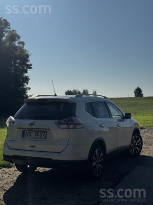 Balts Nissan X-Trail 2017 Rīga, ar dzinēja tilpumu 1.60 L un nobraukumu 241 tūkst. km par 10000 €, foto 4 vietnē AUTOMOTO.COM.LV