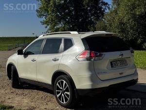 Balts Nissan X-Trail 2017 Rīga, ar dzinēja tilpumu 1.60 L un nobraukumu 241 tūkst. km par 10000 €, foto 5 vietnē AUTOMOTO.COM.LV