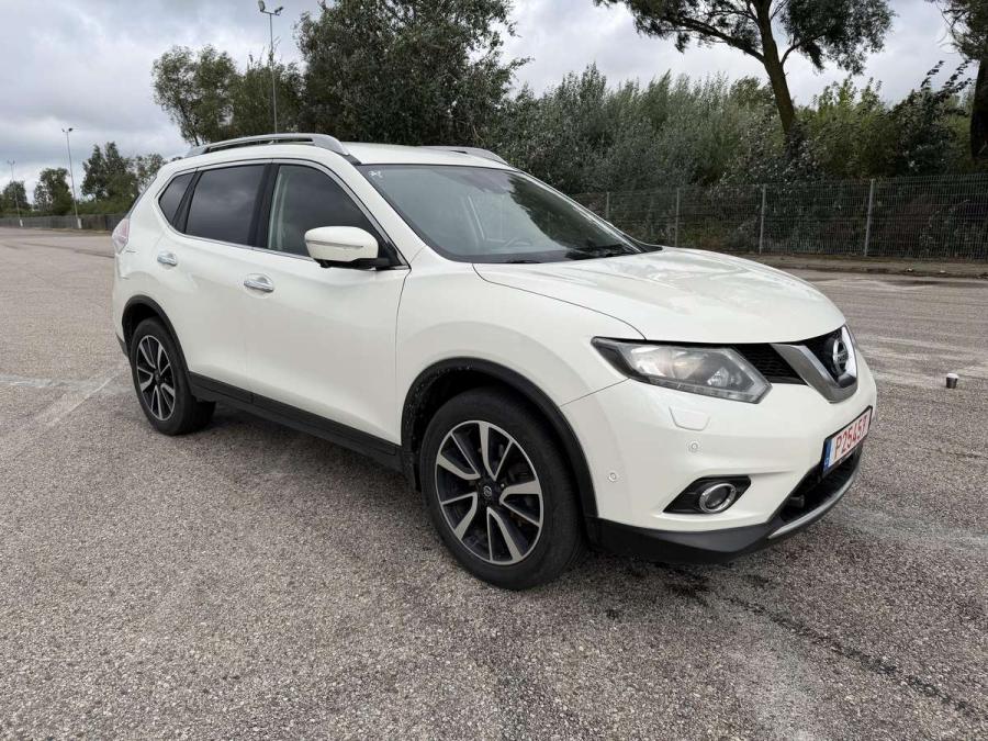 White Nissan X-Trail 2017 in Marijampole, with an engine capacity of 2.00 L and mileage of 264 thousand km for 5900 €, photo 5 on AUTOMOTO.COM.LV