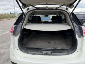 White Nissan X-Trail 2017 in Marijampole, with an engine capacity of 2.00 L and mileage of 264 thousand km for 5900 €, photo 14 on AUTOMOTO.COM.LV