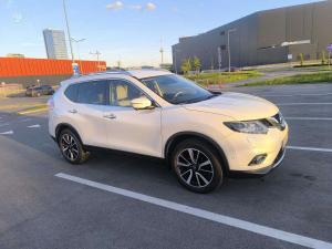 White Nissan X-Trail 2017 in Vilnius, with an engine capacity of 1.60 L and mileage of 141 thousand km for 11000 €, photo 3 on AUTOMOTO.COM.LV