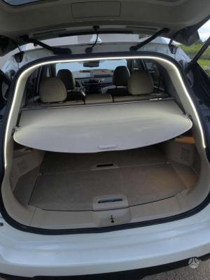 White Nissan X-Trail 2017 in Vilnius, with an engine capacity of 1.60 L and mileage of 141 thousand km for 11000 €, photo 6 on AUTOMOTO.COM.LV