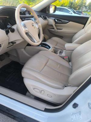 White Nissan X-Trail 2017 in Vilnius, with an engine capacity of 1.60 L and mileage of 141 thousand km for 11000 €, photo 18 on AUTOMOTO.COM.LV