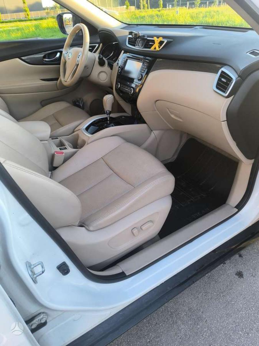 White Nissan X-Trail 2017 in Vilnius, with an engine capacity of 1.60 L and mileage of 141 thousand km for 11000 €, photo 19 on AUTOMOTO.COM.LV