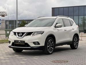White Nissan X-Trail 2017 in Siauliai, with an engine capacity of 2.00 L and mileage of 210 thousand km for 12500 €, photo  on AUTOMOTO.COM.LV