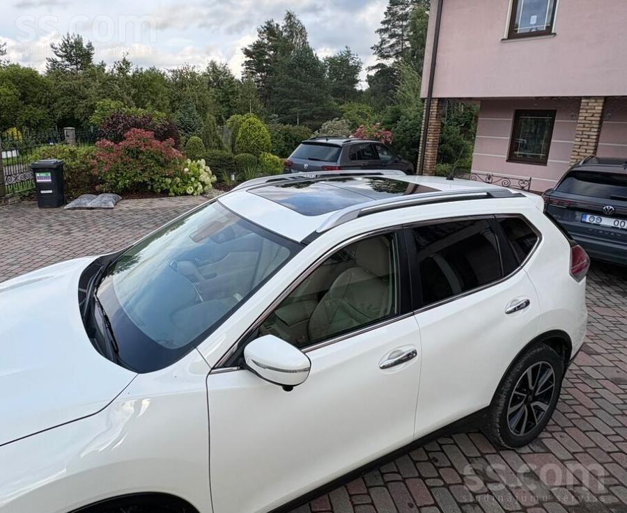 Balts Nissan X-Trail 2017 Rīga, ar dzinēja tilpumu 1.60 L un nobraukumu 144 tūkst. km par 13700 €, foto 3 vietnē AUTOMOTO.COM.LV