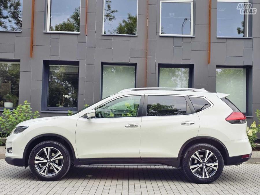 White Nissan X-Trail 2018 in Taurage, with an engine capacity of 1.60 L and mileage of 267 thousand km for 9900 €, photo 5 on AUTOMOTO.COM.LV
