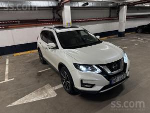 White Nissan X-Trail 2018 in Riga, with an engine capacity of 1.60 L and mileage of 172 thousand km for 13900 €, photo  on AUTOMOTO.COM.LV