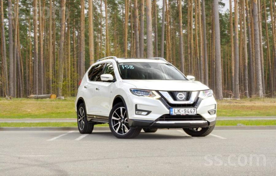 White Nissan X-Trail 2018 in Riga, with an engine capacity of 2.00 L and mileage of 116 thousand km for 16890 €, photo 3 on AUTOMOTO.COM.LV