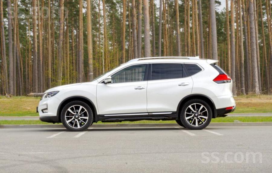 White Nissan X-Trail 2018 in Riga, with an engine capacity of 2.00 L and mileage of 116 thousand km for 16890 €, photo 5 on AUTOMOTO.COM.LV