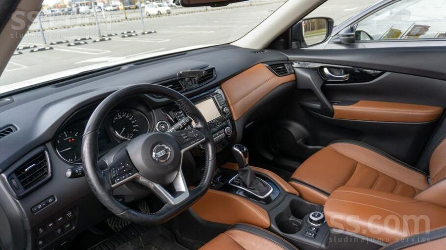 White Nissan X-Trail 2018 in Riga, with an engine capacity of 2.00 L and mileage of 116 thousand km for 16890 €, photo 10 on AUTOMOTO.COM.LV